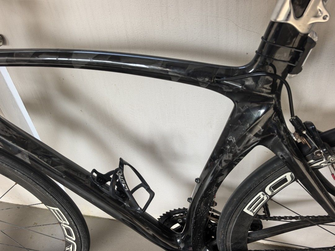 Road Bike - Carbon Fiber Frame, Sports Equipment, Bicycles & Parts ...