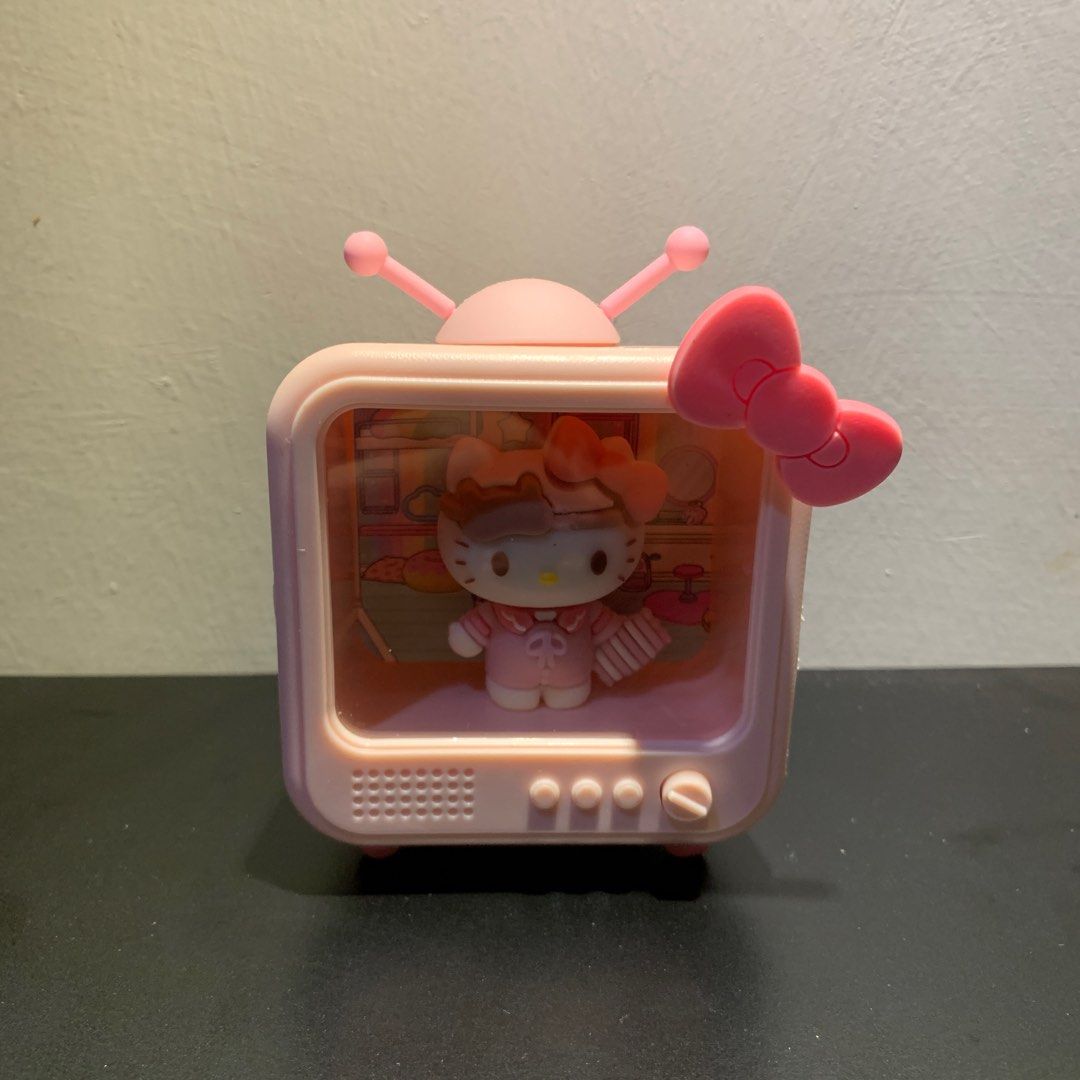 Sanrio Hello Kitty TV Box Stand Decor, Hobbies & Toys, Collectibles ...