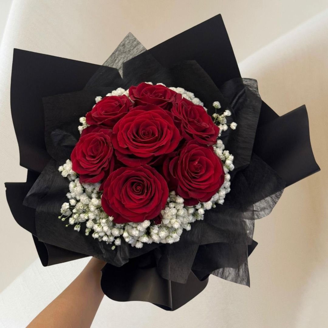 Scarlet Bloom (Free Islandwide Delivery), Hobbies & Toys, Flowers ...