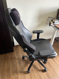 Secretlab TITAN Evo 2022 Series - House Targaryen Edition, Furniture ...