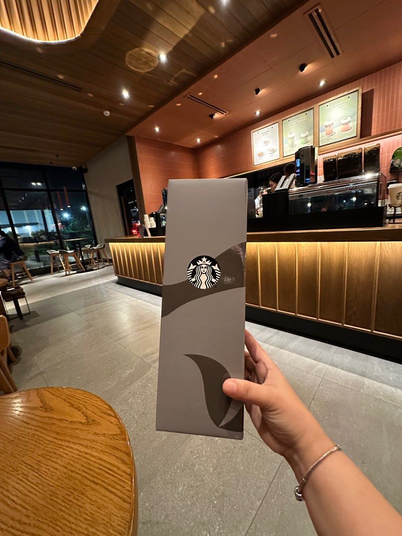 Starbucks tradition 2026 charcoal 24 oz cold cup, Furniture & Home ...