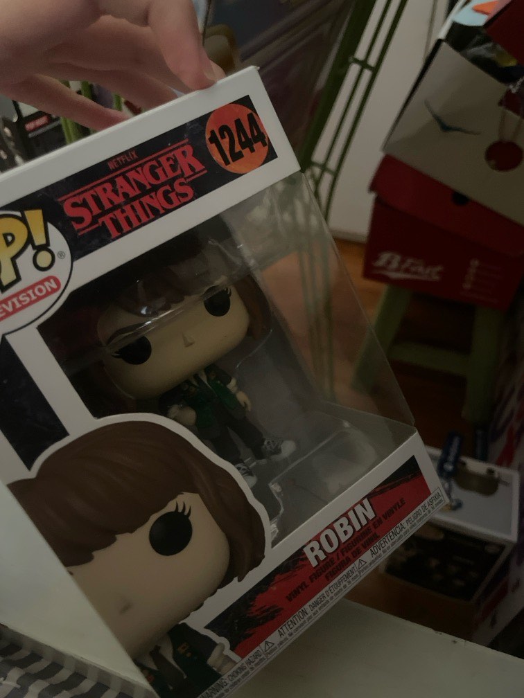 Stranger Things Robin Buckley Funko Pop, Hobbies & Toys, Memorabilia ...