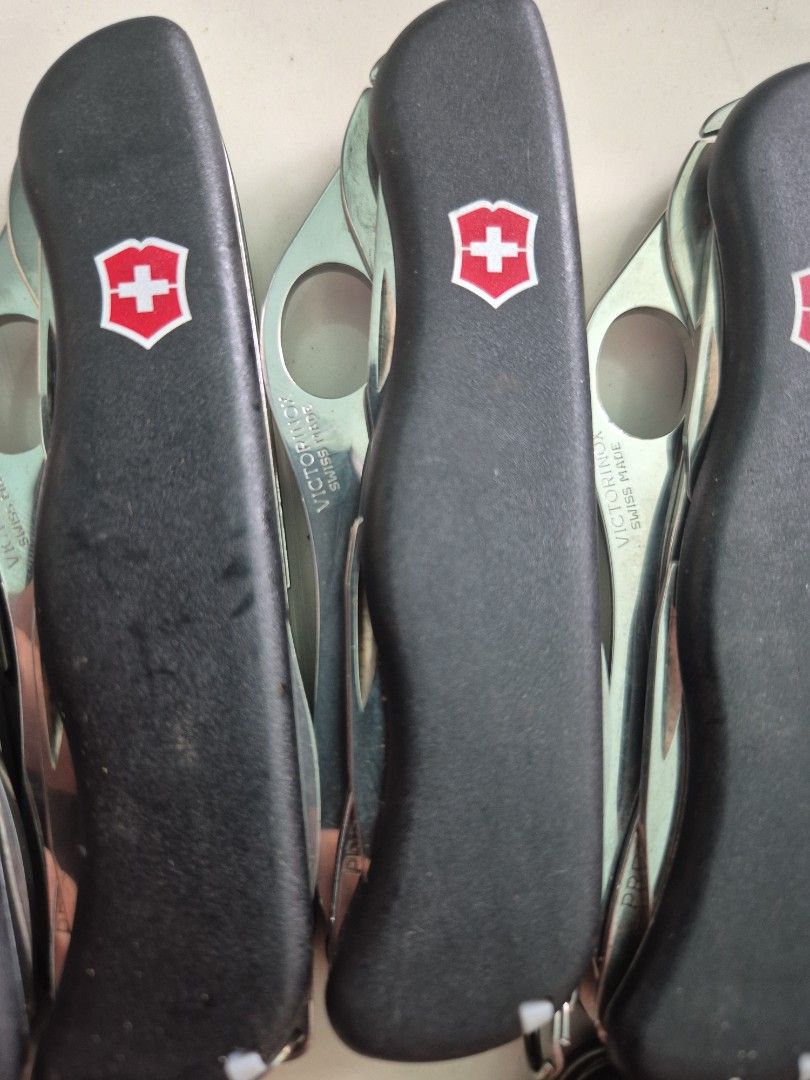 Swiss army knife utility victorinox British RAF SAF stainless steel ...