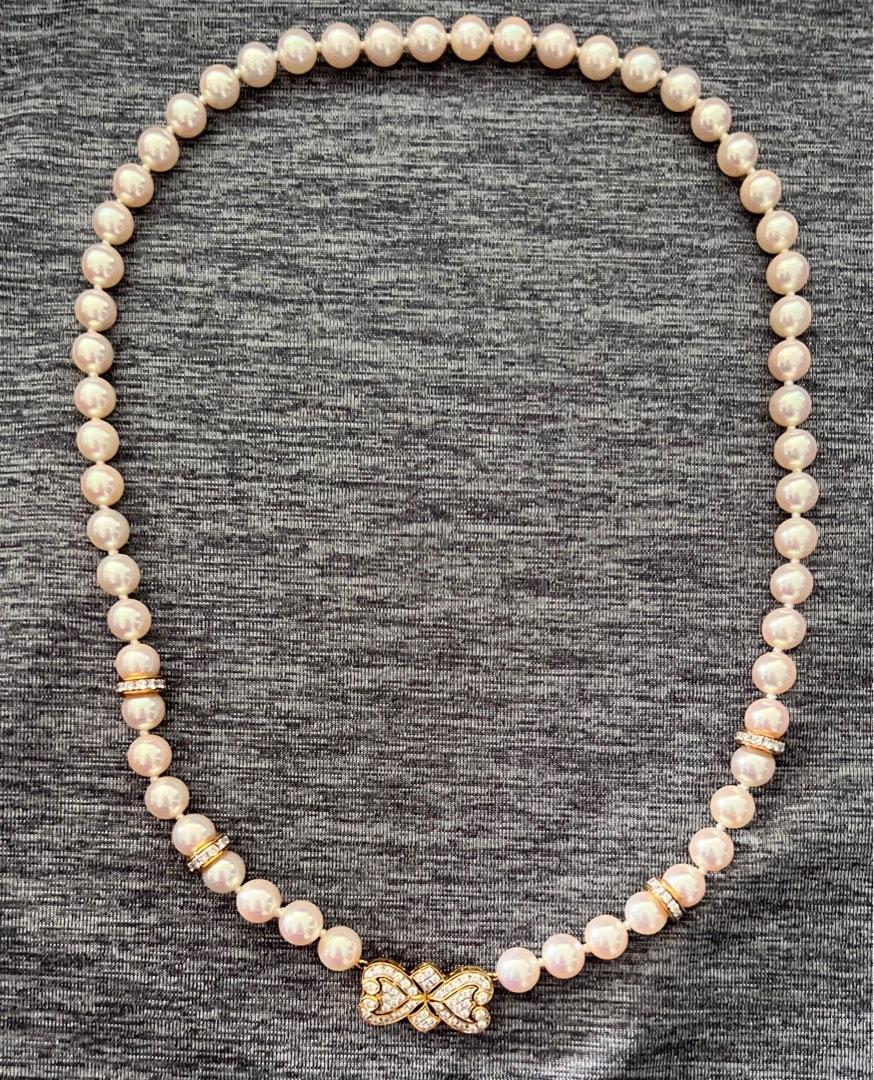 TASAKI SHINJU Pearl Necklace with Diamond Bow on Carousell