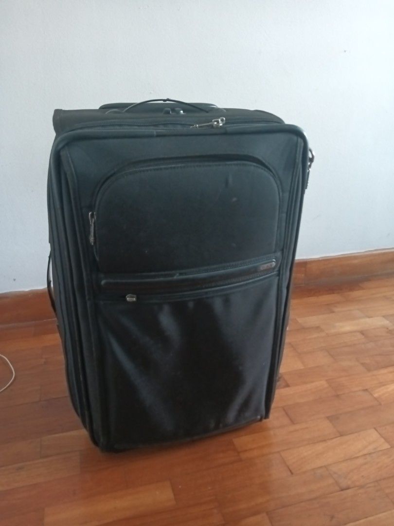 Tumi Hand carry, Hobbies & Toys, Travel, Luggage on Carousell