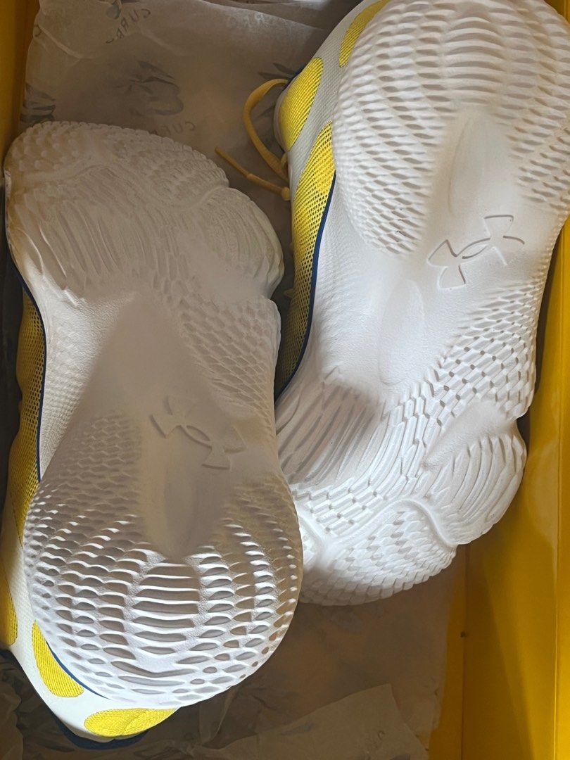 Under Armour Curry Spawn Flotro 籃球鞋, 男裝, 鞋, 波鞋 - Carousell