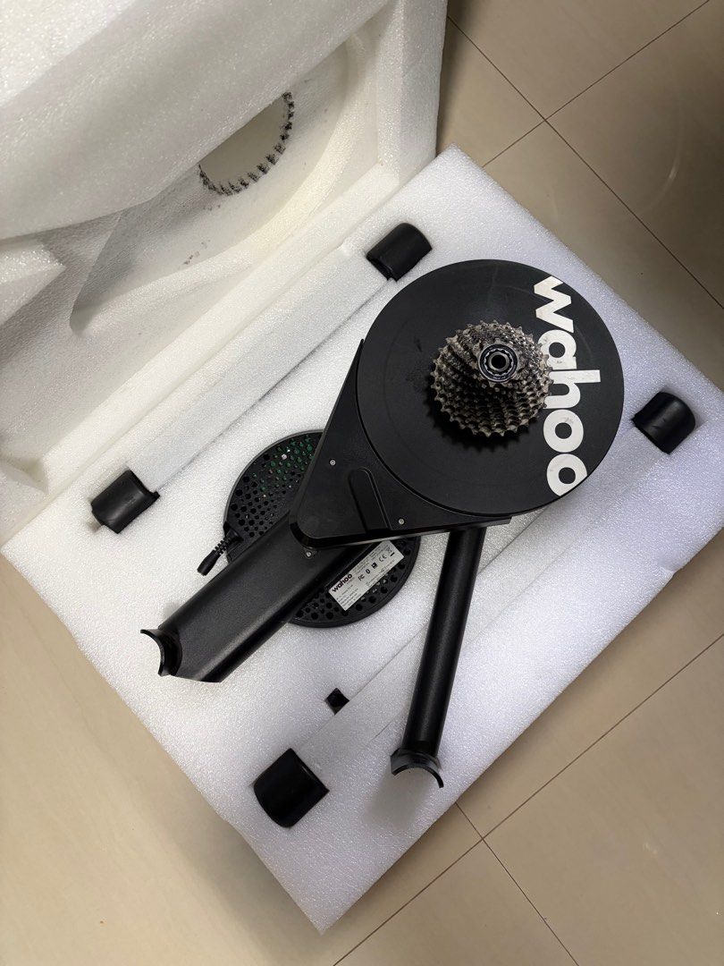 Wahoo KICKR Core. , Sports Equipment, Bicycles & Parts, Parts ...