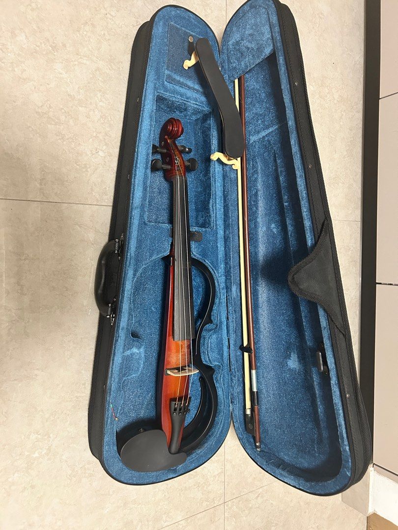 YAMAHA Electric Violin SV250, Hobbies & Toys, Musical Instruments on ...
