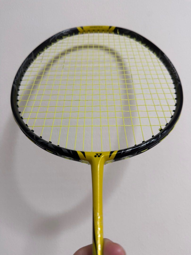 Yonex Nanoflare 1000z Badminton Racket, Sports Equipment, Sports ...