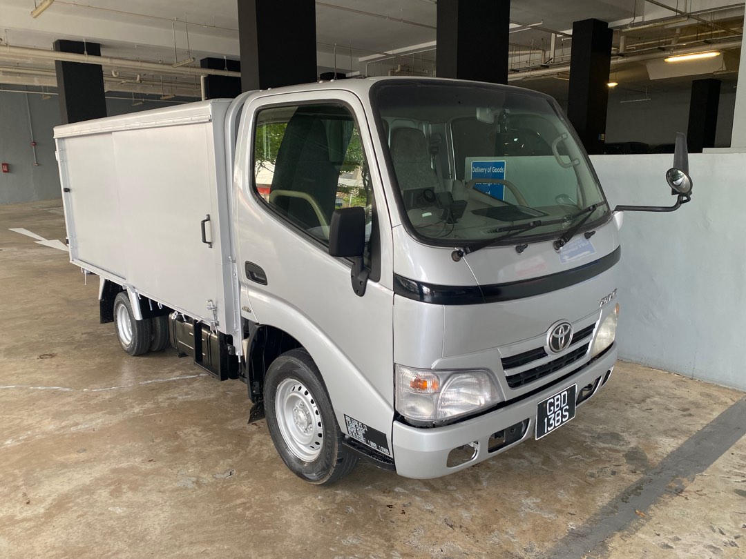 10ft roof/cabin height box truck for lease, Cars, Commercial Vehicles ...