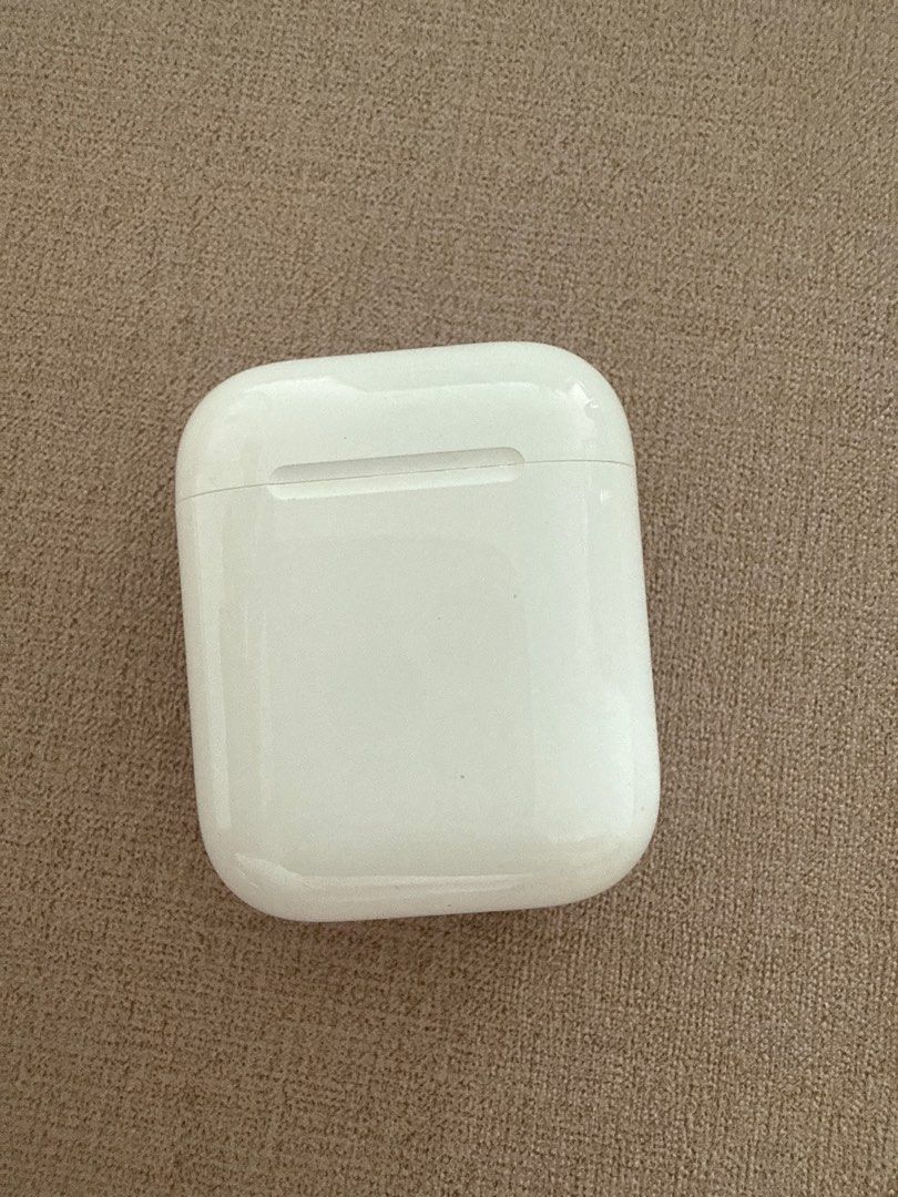 Apple AirPods 2nd Gen - White, Audio, Earphones on Carousell