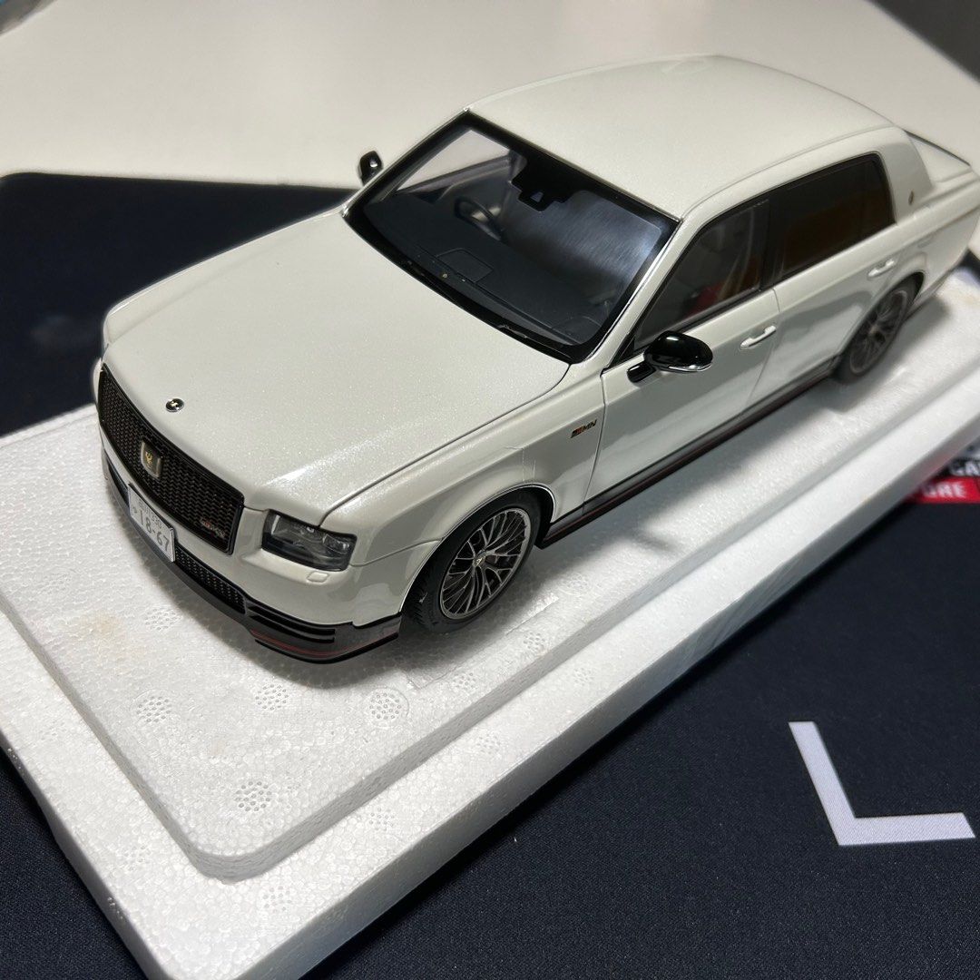 AUTOart 1/18 Toyota Century GRMN Model Car, Hobbies & Toys, Toys ...