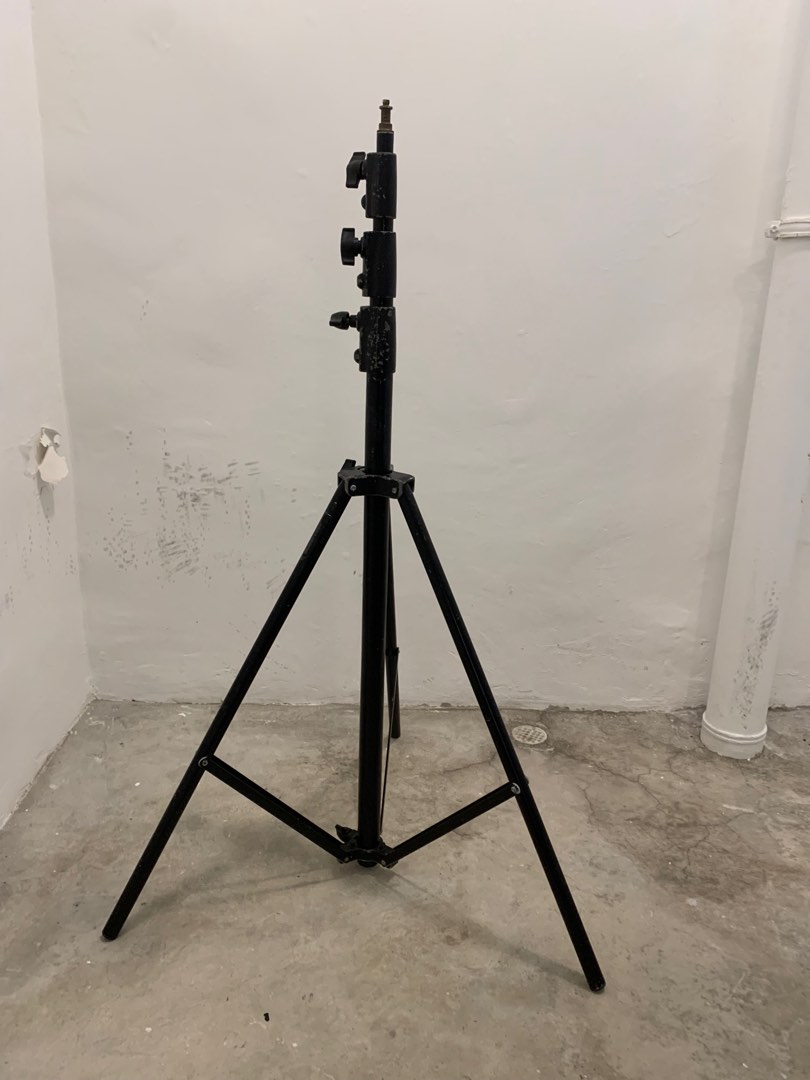 Black Heavy Duty Light Stand - Adjustable Height, Photography ...