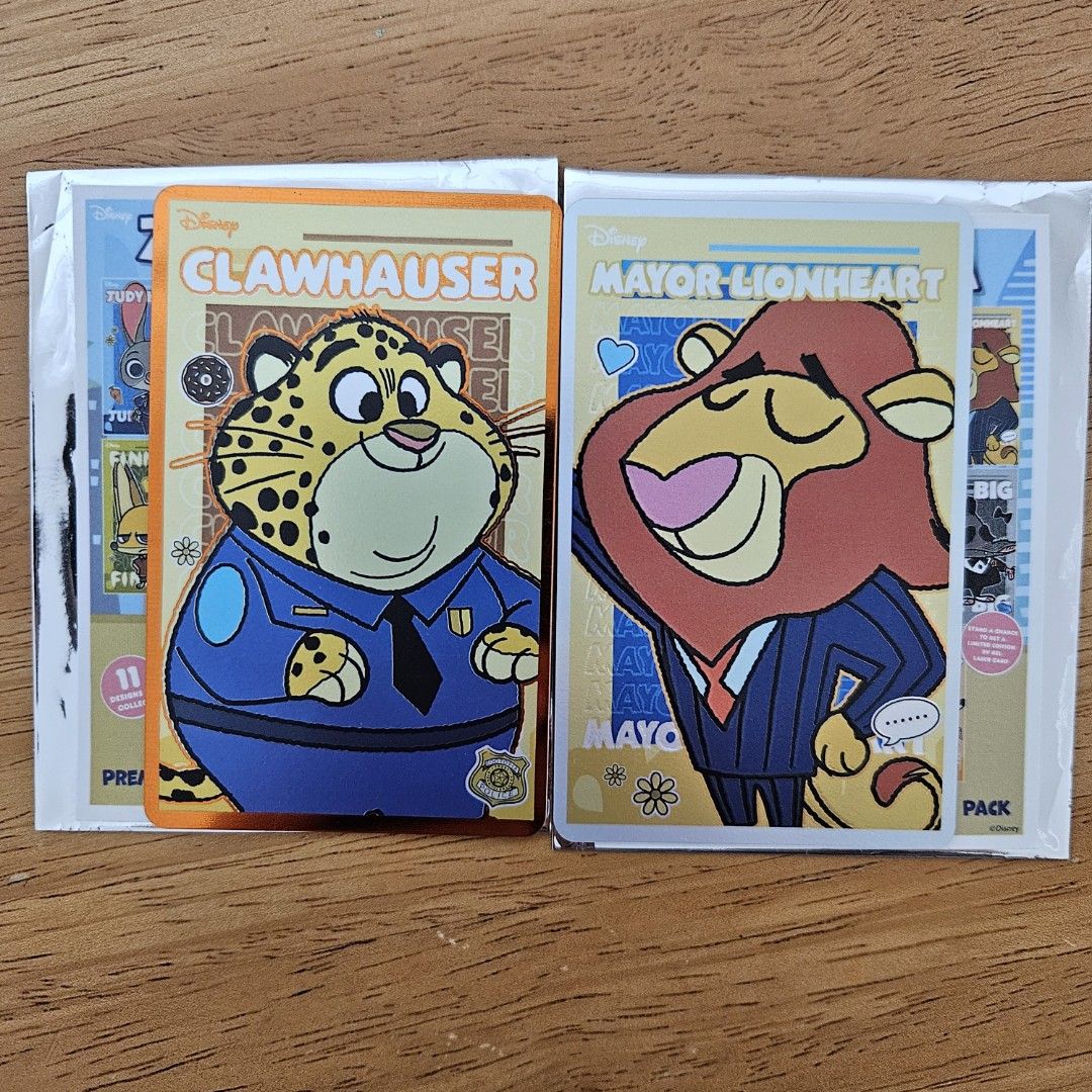 CPCM Disney Zootopia Laser Foil Card Wave 1 - Clawhauser , Mayor ...