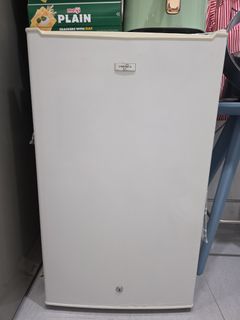 Farfalla Freezer - Breast Milk, TV & Home Appliances, Kitchen ...