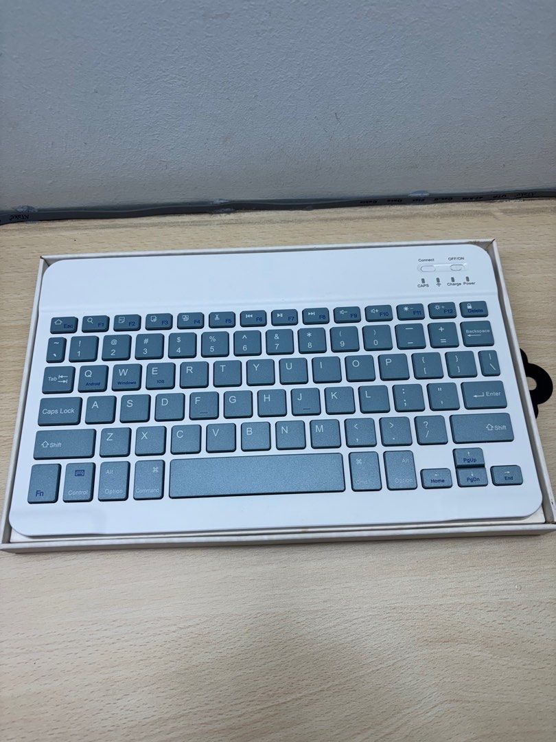 KAKUSIGA Wireless Bluetooth Wireless Keyboard, Computers & Tech, Parts ...