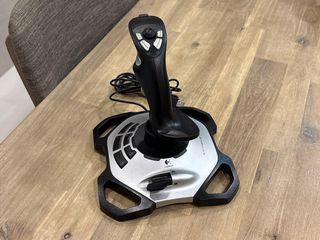 Logitech Extreme 3D Pro Twist Handle Joystick, Video Gaming, Gaming ...