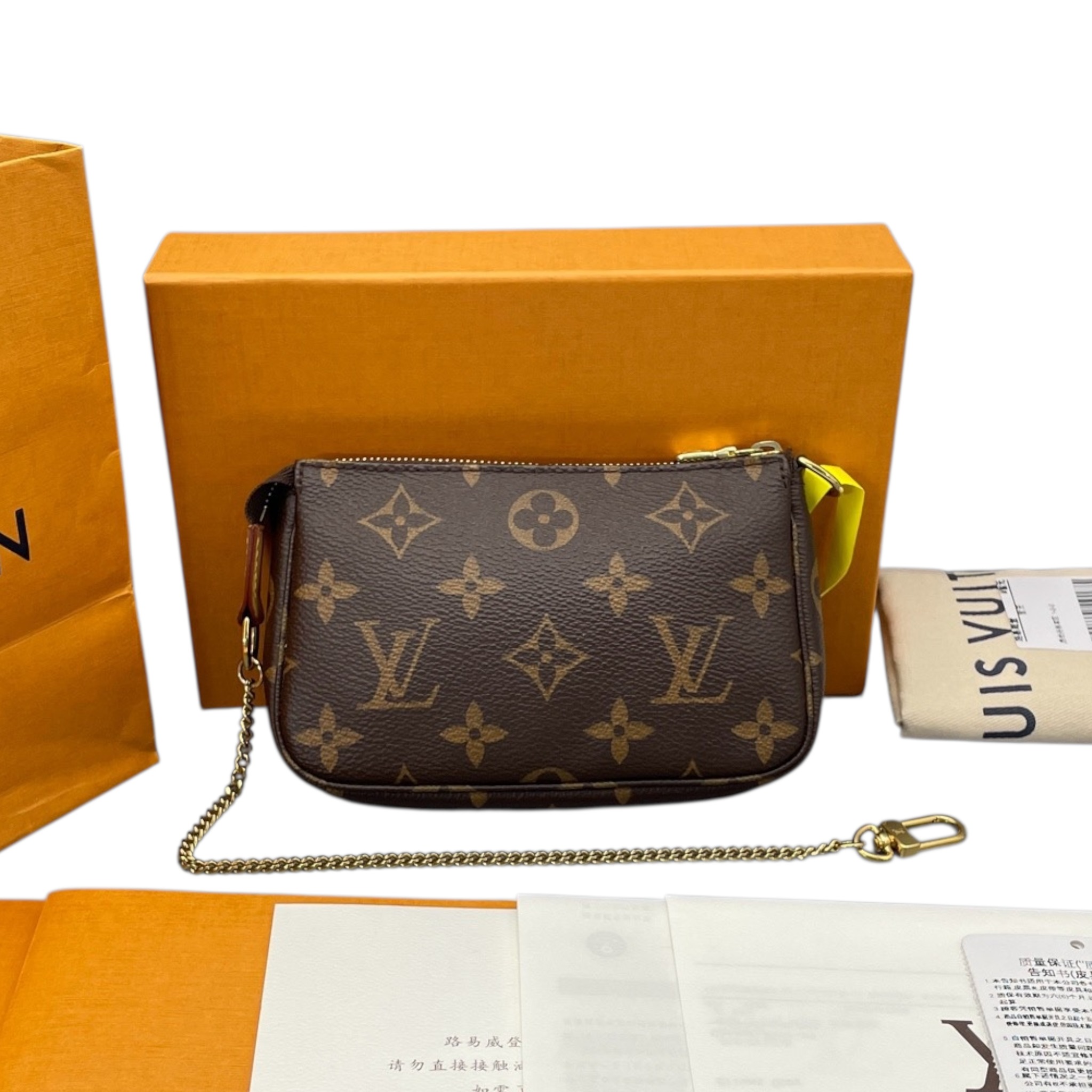 Louis Vuitton Mini Pochette Accessoires in Monogram, Luxury, Bags ...