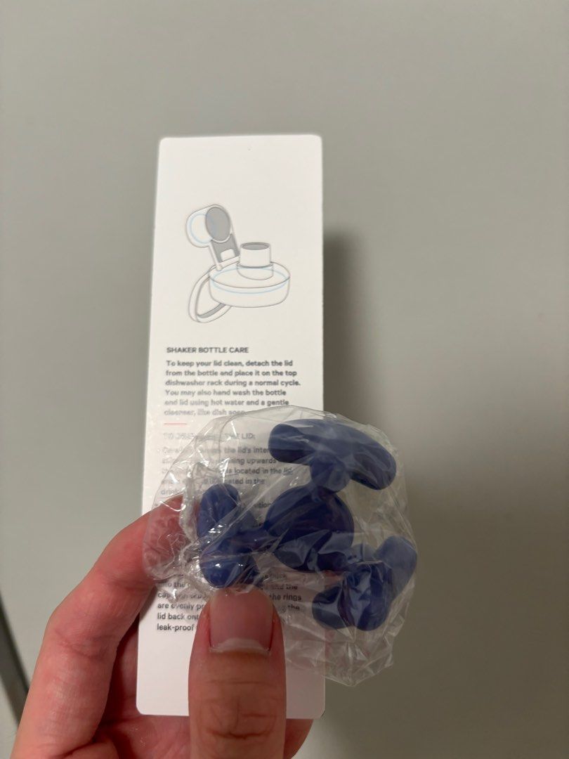 Lululemon Back to Life Shaker Bottle 24oz, Furniture & Home Living ...