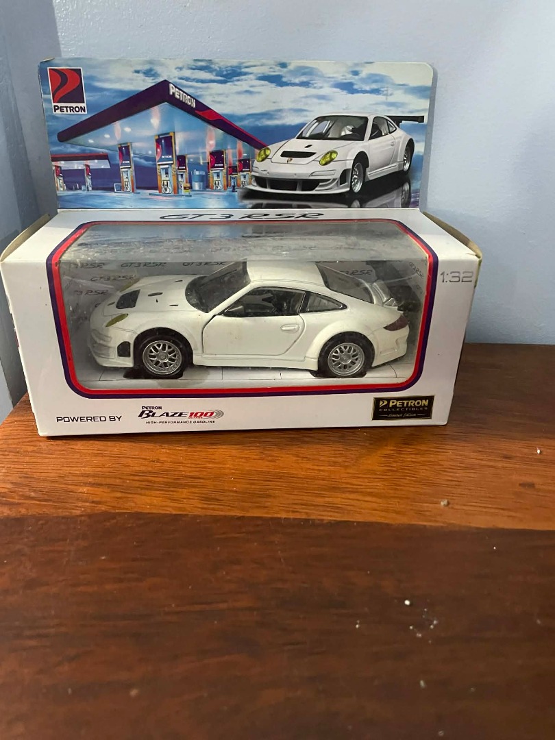 Petron Porsche GT3 RSR 1:32 Scale Model, Hobbies & Toys, Toys & Games ...