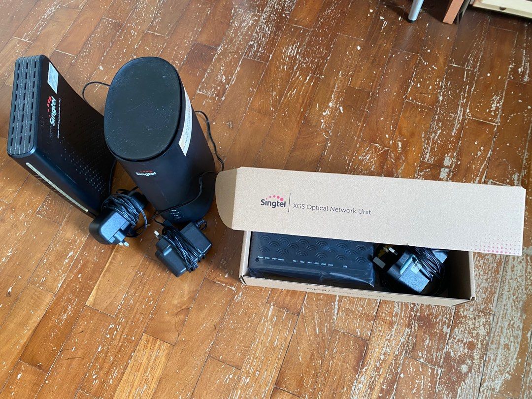 Singtel router and modem, Computers & Tech, Parts & Accessories ...