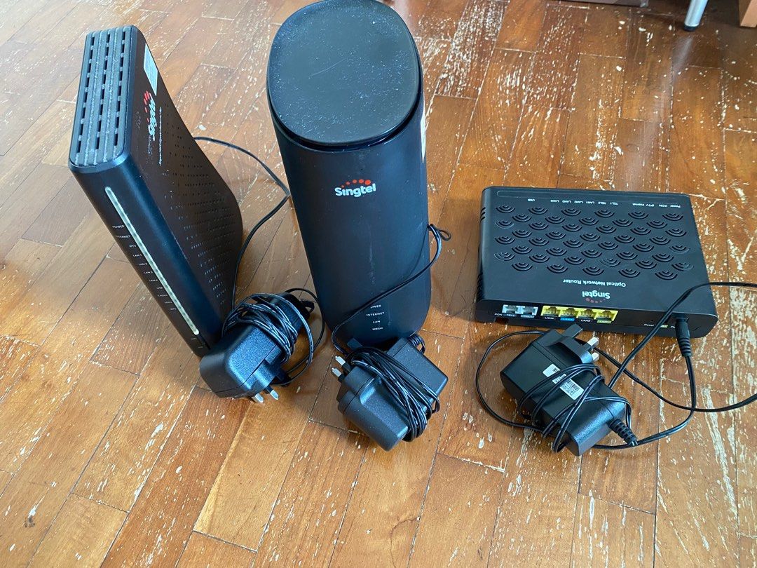 Singtel router and modem, Computers & Tech, Parts & Accessories ...