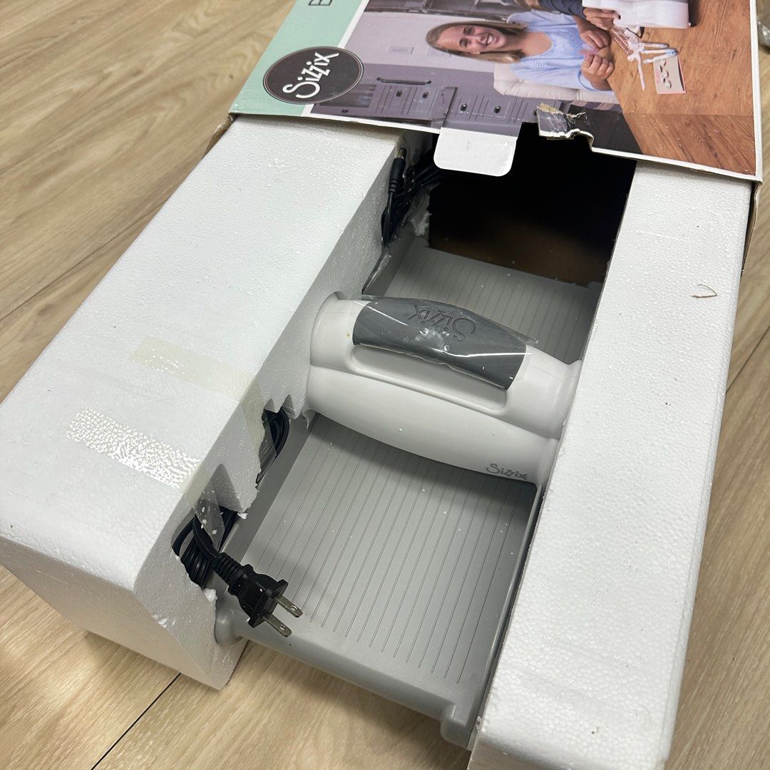 Sizzix Big Shot Express Electric Die-Cutting & Embossing Machine ...