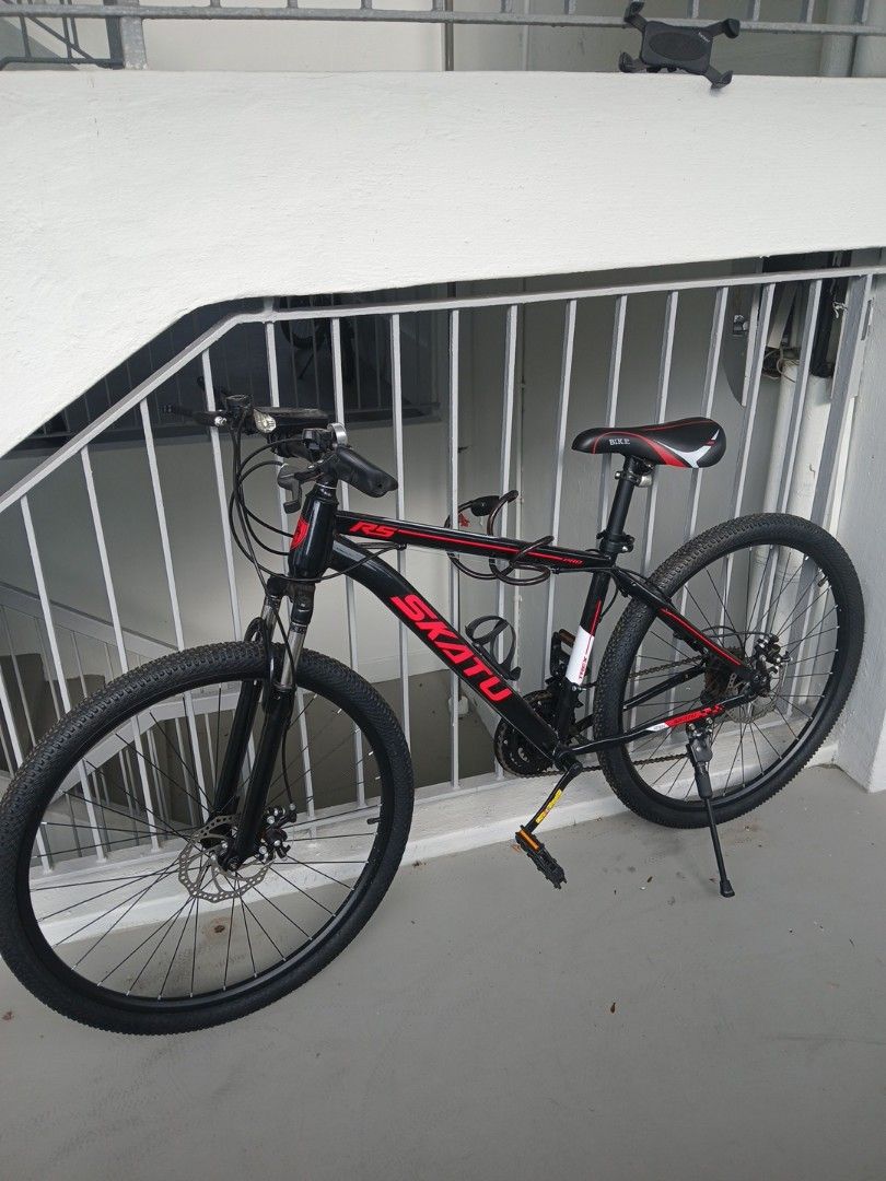 SKATU Mountain Bike - Black and Red, Sports Equipment, Bicycles & Parts, Bicycles on Carousell
