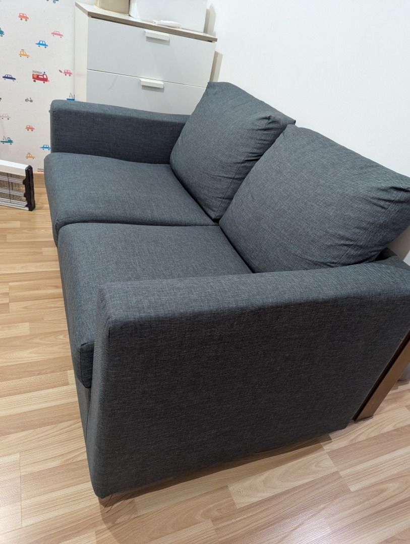 Sofa 2 Seat Warna Biru Navy, Perabotan Rumah di Carousell