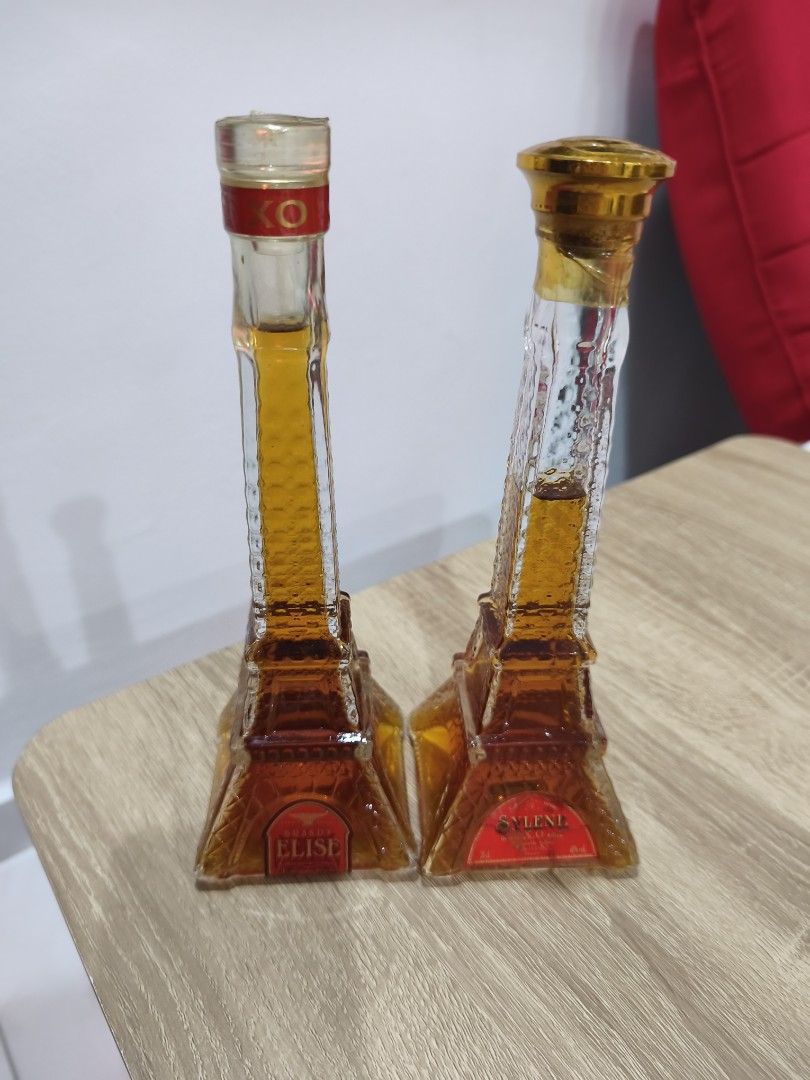 Vintage Eiffel Tower XO Liquor, Food & Drinks, Alcoholic Beverages on ...
