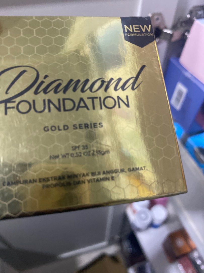 WWP Collagen Jelly Cream & Diamond Foundation, Beauty & Personal Care ...