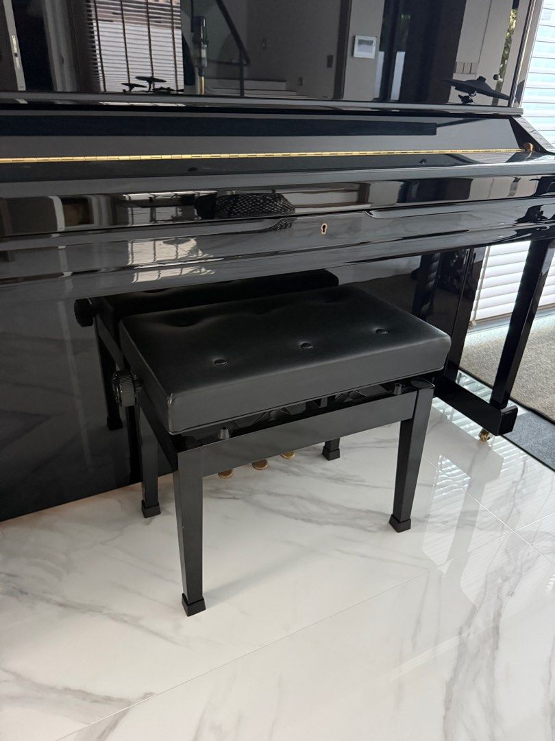 Yamaha Japan U1 Upright Piano with Bench, Hobbies & Toys, Musical ...