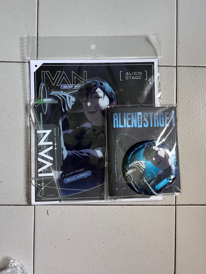 Alien Stage Standee and Badge Set [Till,Ivan,Luka], Hobbies & Toys ...