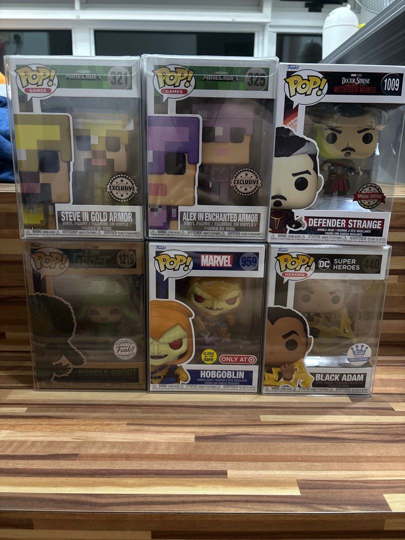 Assorted Marvel Funko Pop figurine figure - Minecraft Steve in gold ...