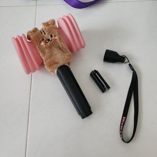 Blackpink lightstick Keychain, Hobbies & Toys, Memorabilia ...