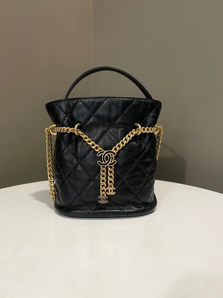 Chanel Pending Enamel Cc Bucket Bag, Luxury, Bags & Wallets on Carousell