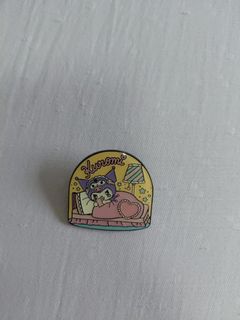 SMU 25th anniversary magnetic pin enamel badge brooch Smoo Smoo ASEAN ...