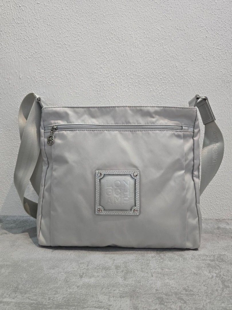 Longchamp Bag Authentic💯💯, Women's Fashion, Bags & Wallets, Cross-body ...