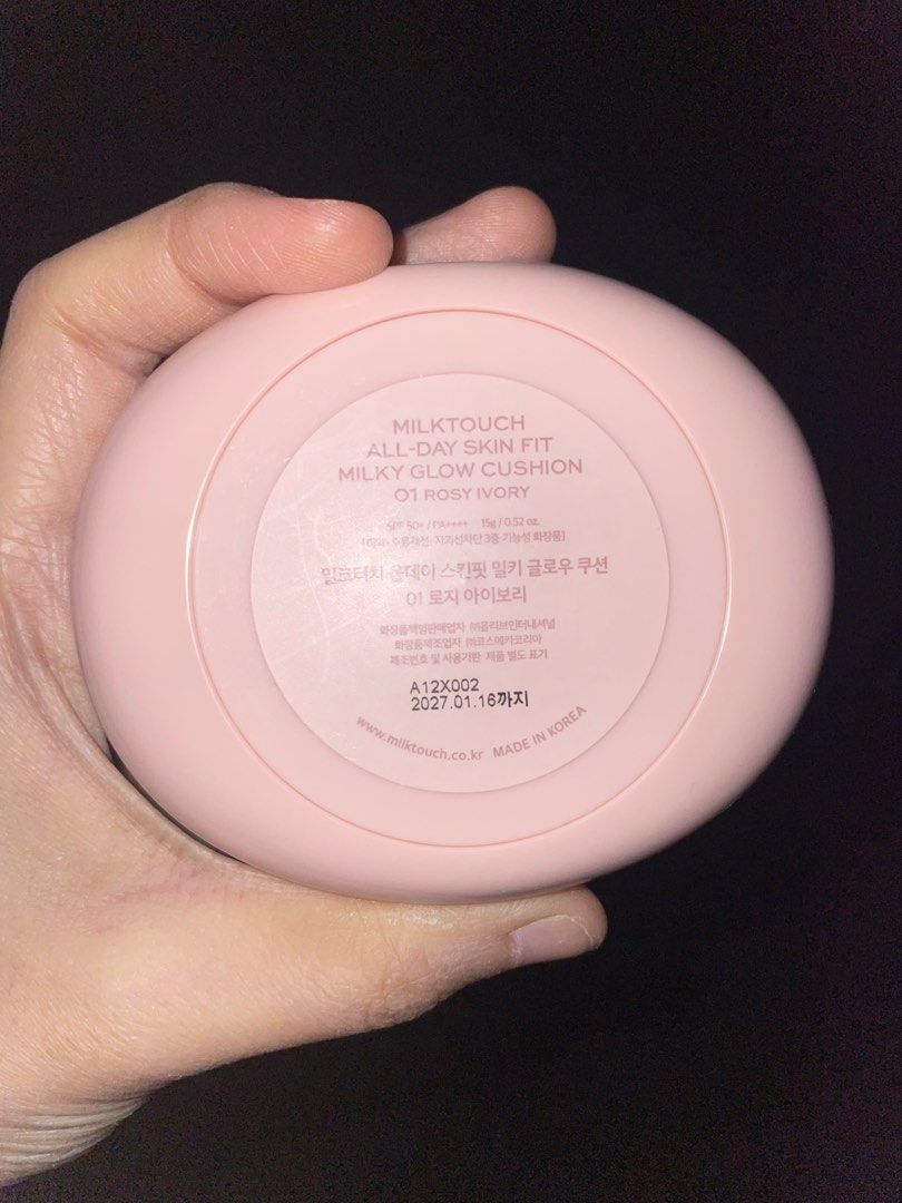 Milk Touch All-Day Skin Fit Milky Glow Cushion Foundation Plus Refill ...
