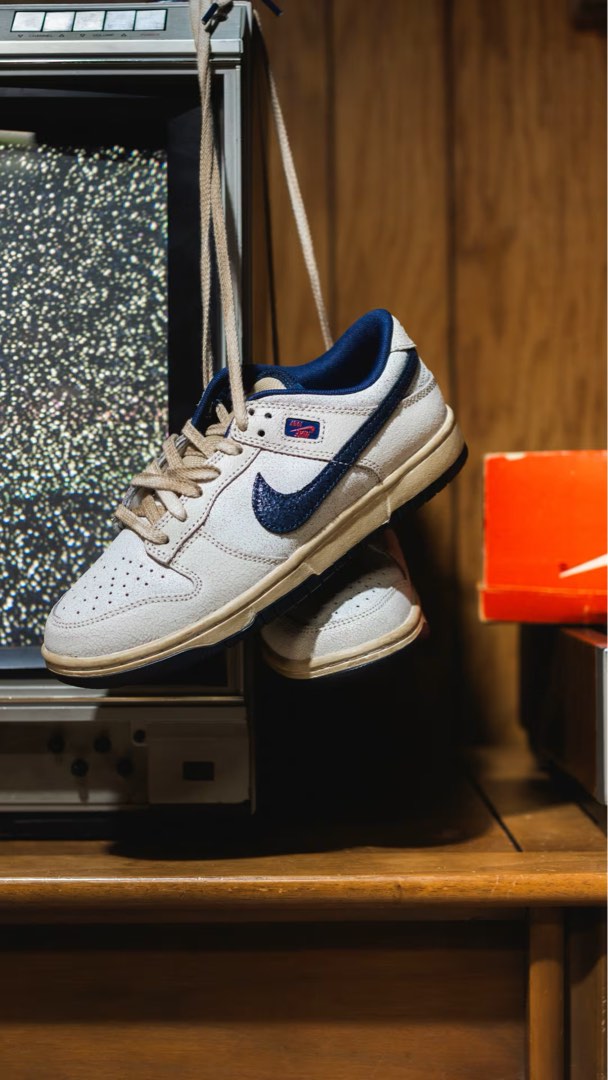 NIKE X STRANGER THINGS DUNK LOW, Men's Fashion, Footwear, Sneakers on ...
