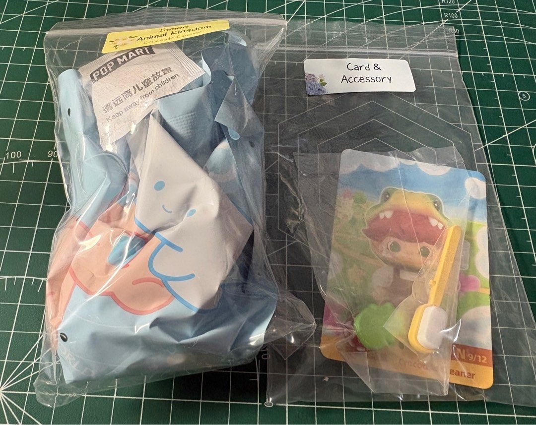 [No box|Sealed foil] DIMOO Crocodile Cleaner, Hobbies & Toys, Toys ...