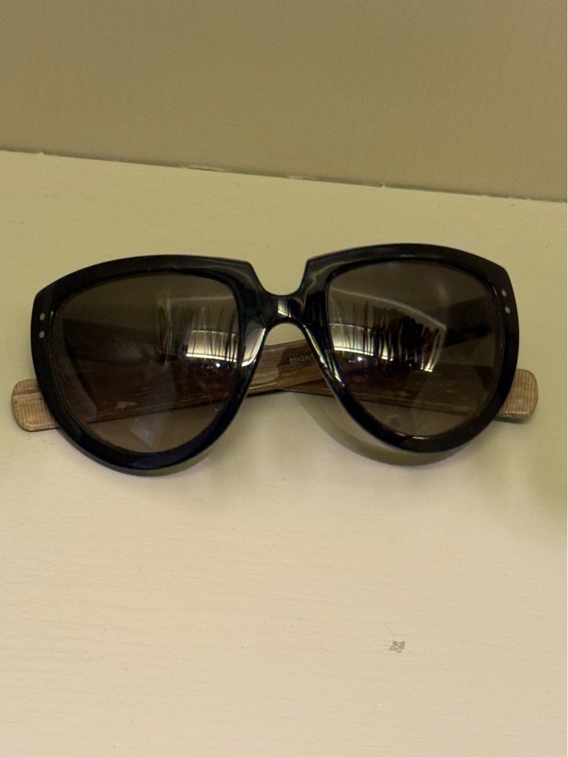 🖤🤎Oliver Goldsmith London - Hand made in Italy, 女裝, 手錶及配件, 眼鏡 - Carousell