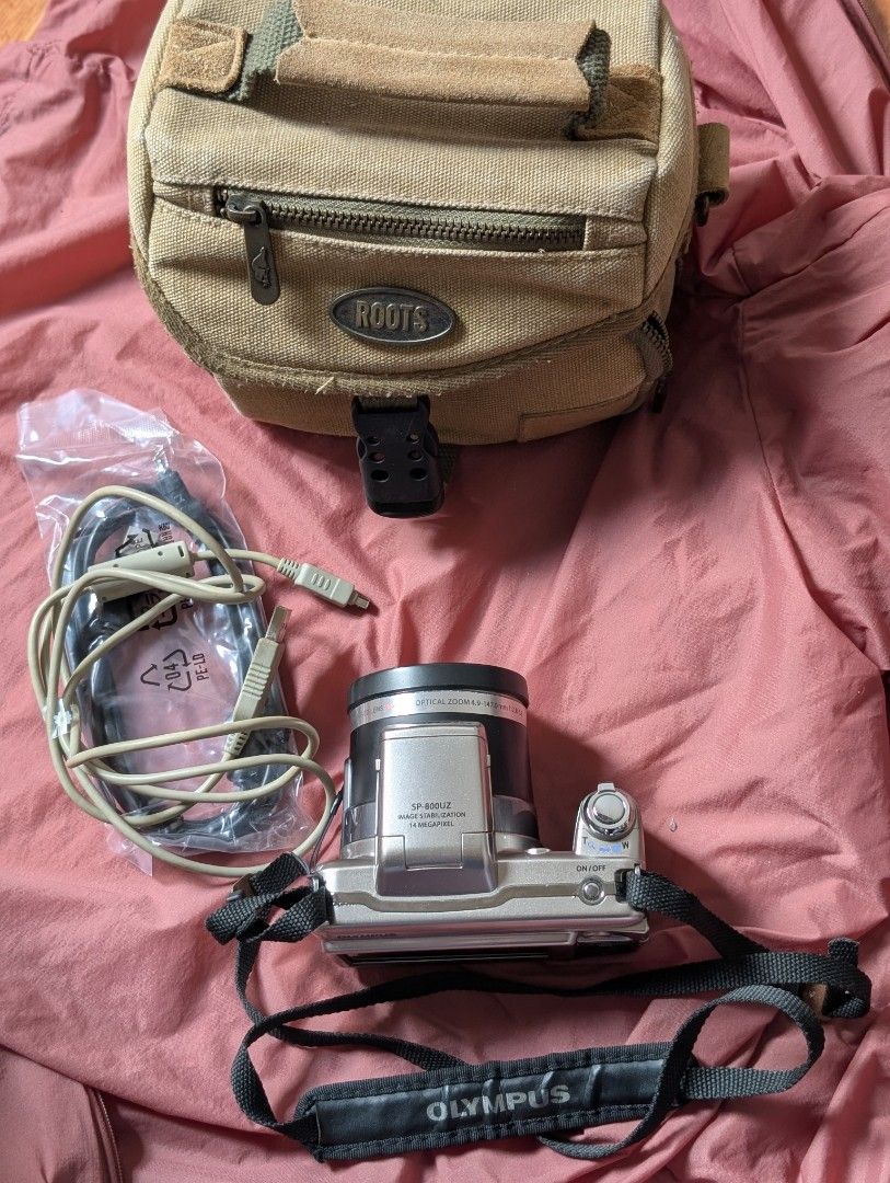 Olympus SP-800UZ Digital Camera with Accessories, Photography, Cameras ...