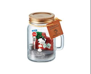 Snoopy & Friends Collectible (Issue 100), Hobbies & Toys, Memorabilia ...