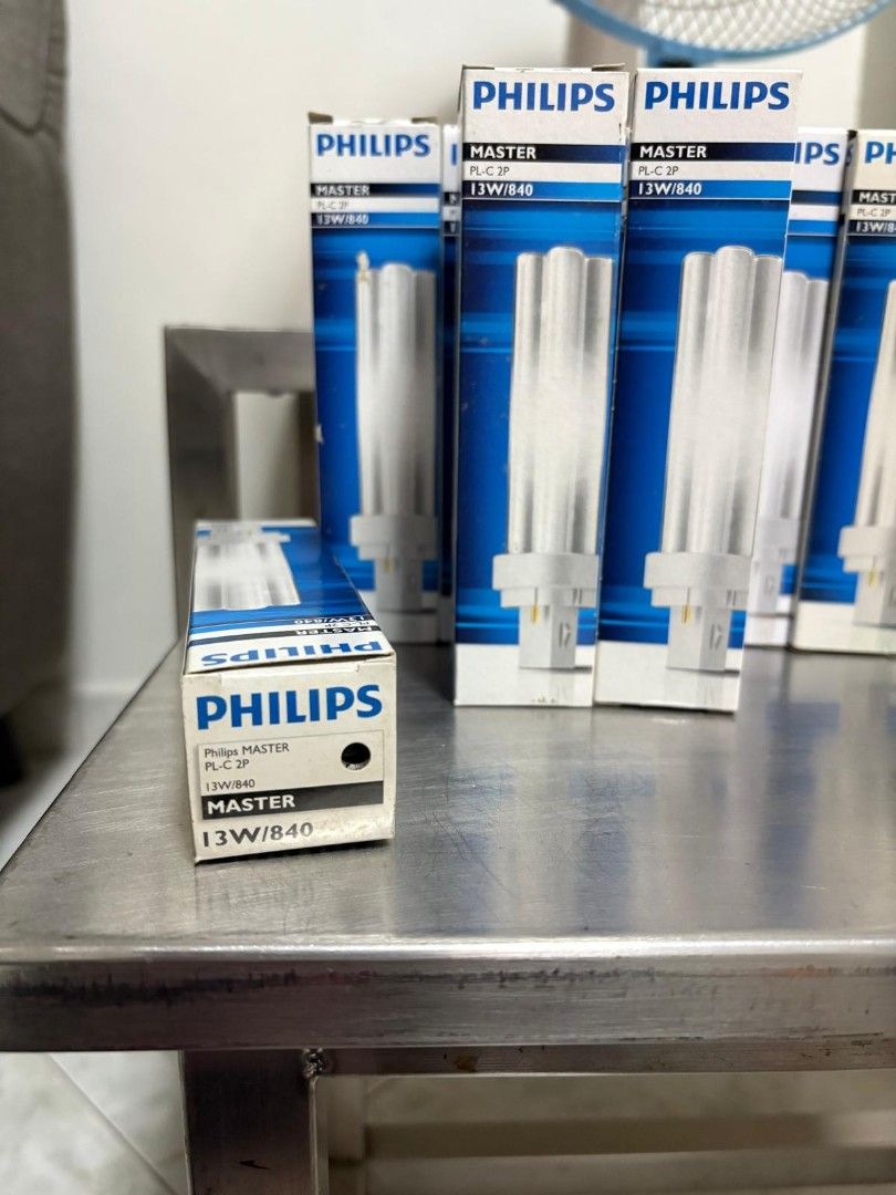 Philips Master PLC-2P 13W/840 Light Bulbs, Furniture & Home Living ...