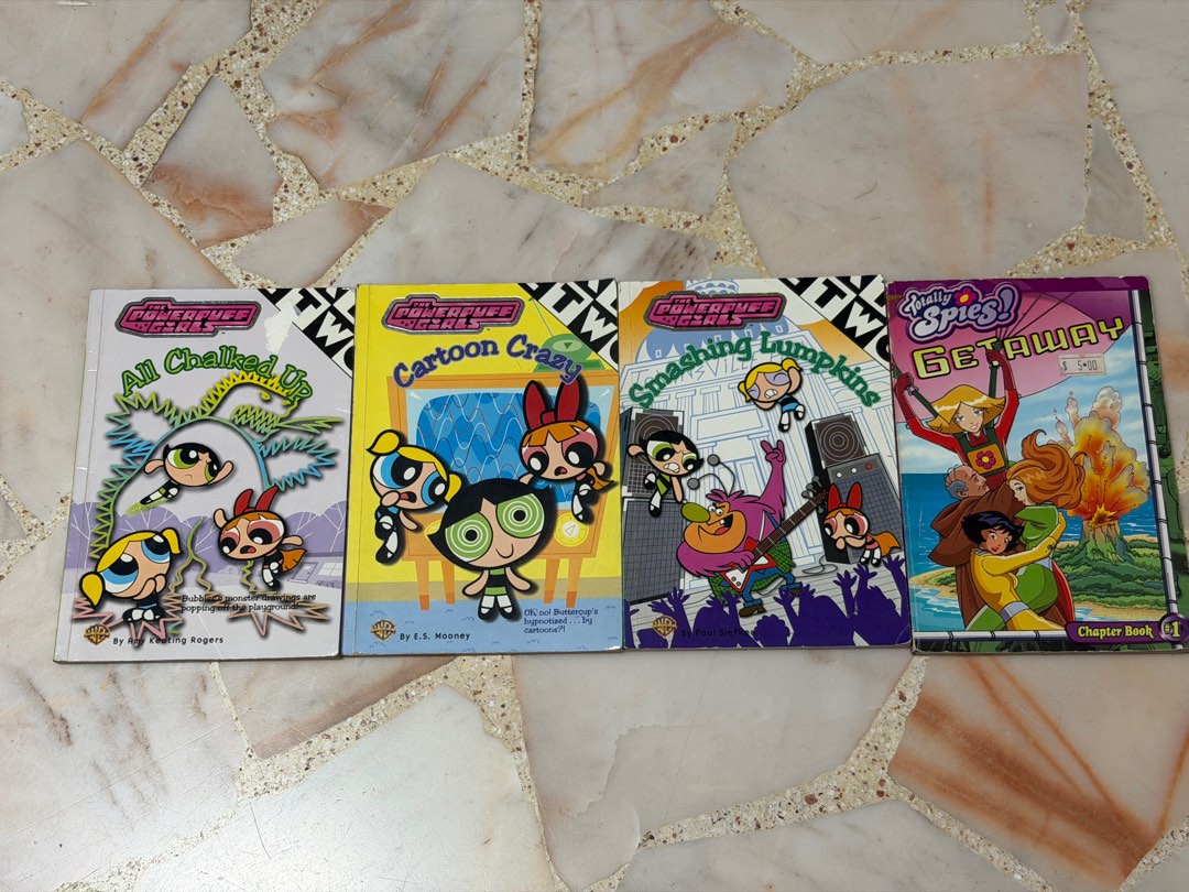 Powerpuff Girls & Totally Spies! Chapter Books, Hobbies & Toys, Books ...