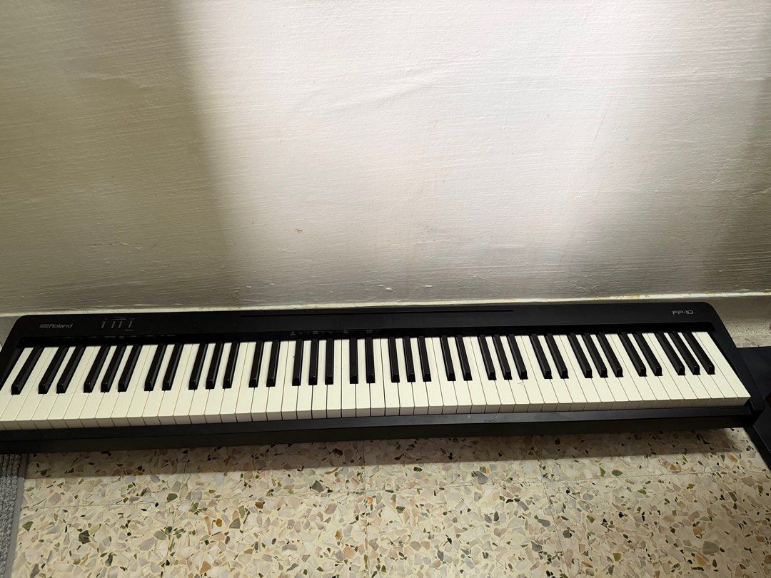 Roland FP-10 Digital Piano Keyboard, Hobbies & Toys, Musical ...