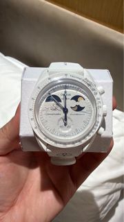 BN Snow ️Edition - Omega x Swatch Earthphase Moonshine Gold (Cold Moon ...