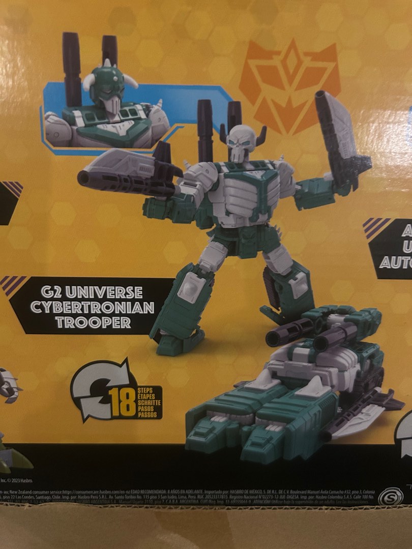 Transformers BUZZWORTHY bumblebee G2 Universe Cybertronian Trooper ...