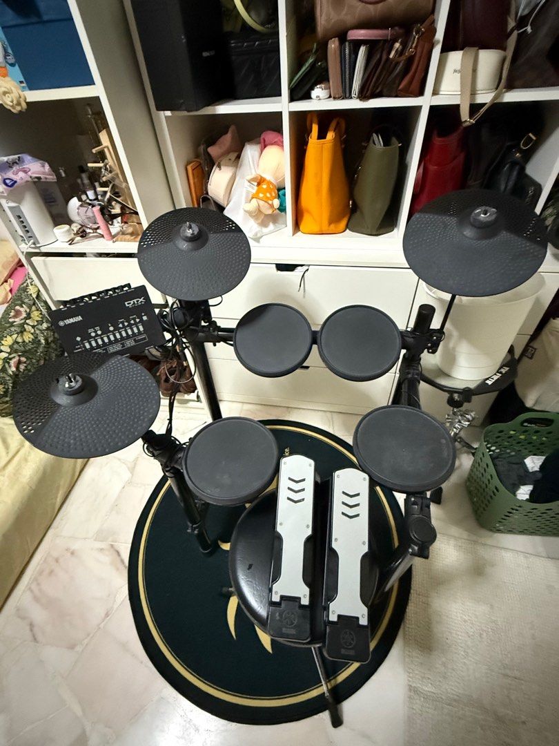Yamaha DTX402K electronic drumset, Hobbies & Toys, Musical Instruments ...